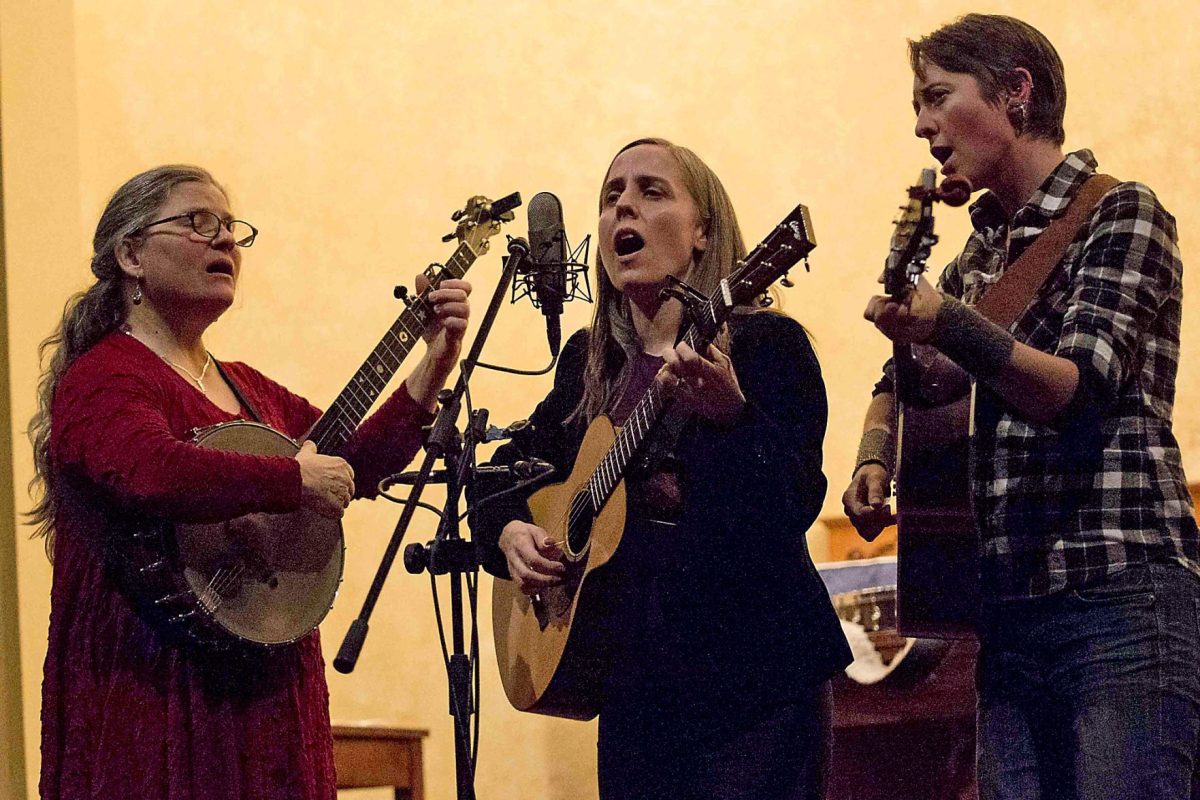 Chamber Music Series to feature Appalachian folk songs, carols - The ...